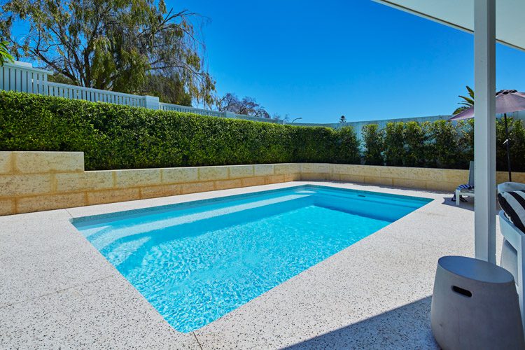 Pool Installation Wagga Wagga - The Fibreglass Pool Company